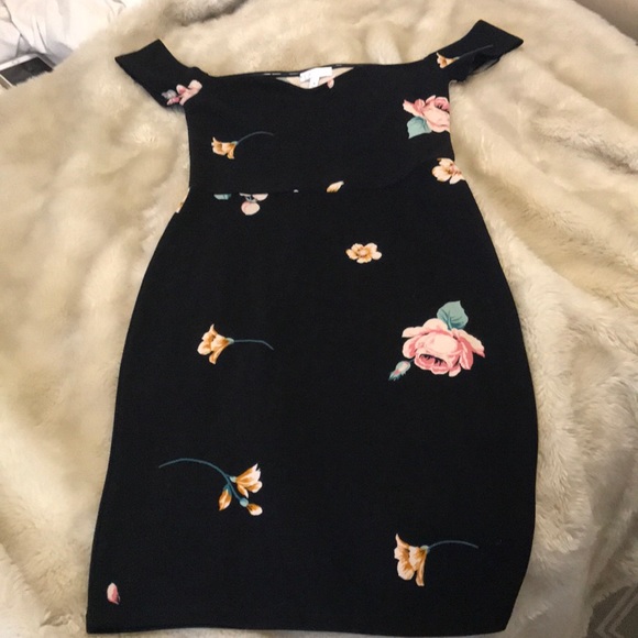 Leith | Dresses | Leith Floral Body Con Off The Shoulder Midi Dress ...